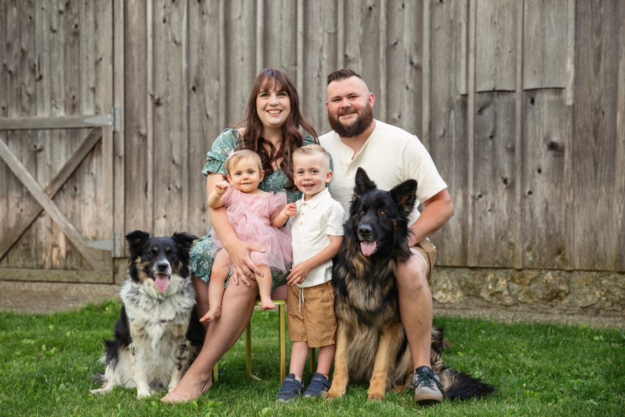 Why You Should Take Yearly Family Portraits - Showit Blog